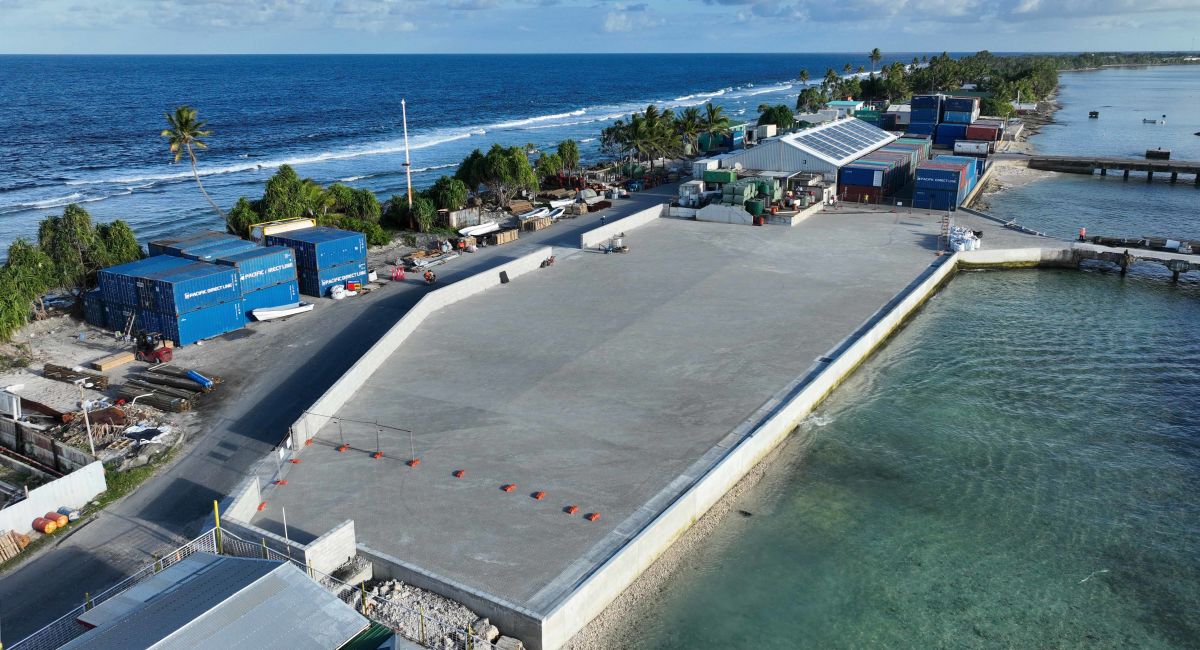 Port of Funafuti pavement reconstruction and building works - Hall ...