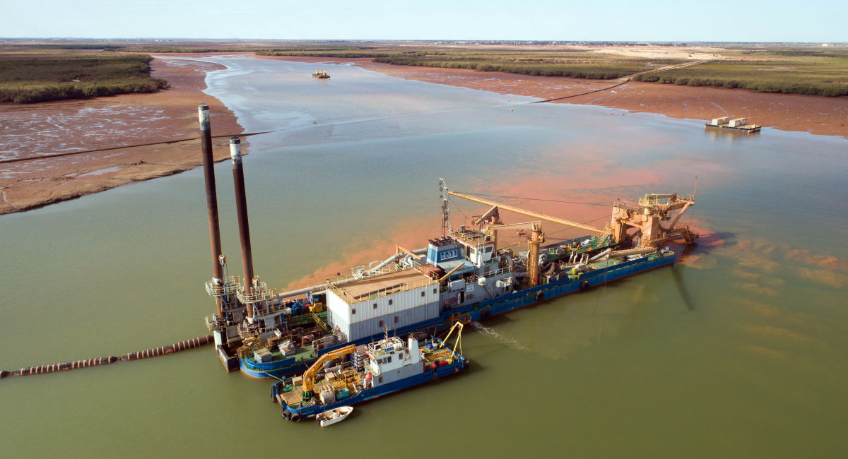 Lumsden Point Dredging Works - Hall Contracting